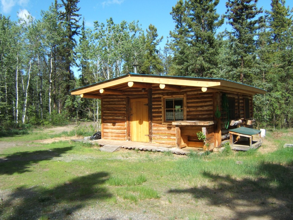 Shallow Bay Cabin (1) - Wilderness Yukon